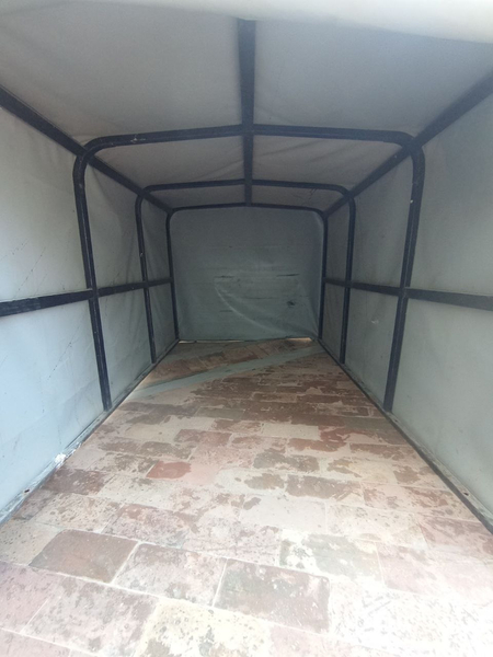 Labo tenti sotiladi