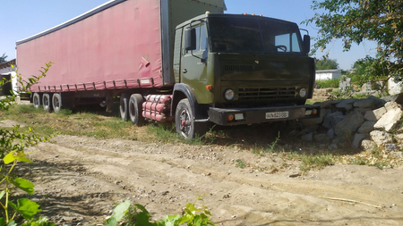 Yurip  moshina Dayvoga barterxam bor
