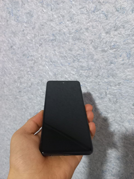 Telfon A 52 5g  joyi 8/128 dakument karobka bor