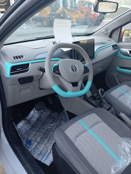Elektro Mobil JMEV EV3