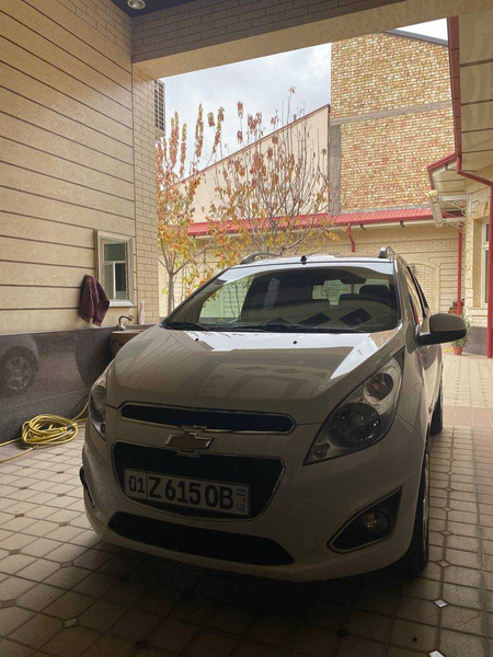 SPARK автомашинаси сотилади