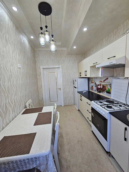1 xonali 50m² 3-qavat uy sotiladi