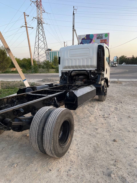 Isuzu (5 tonnali)