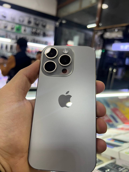 I Phone 15 Pro 256 Natural