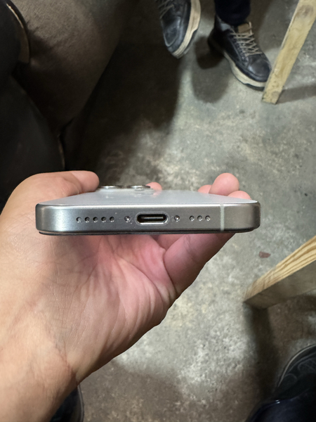 Iphone 15 pro 128 GB