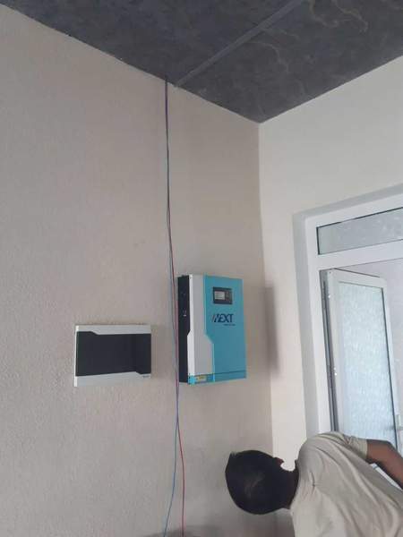Инвентор 1 квт и (UPS)