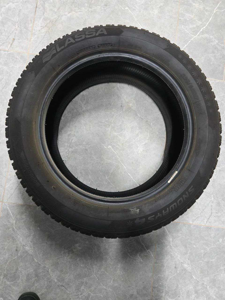 Lassa зимние шины 225/55 R17  и зап. колесо 205/60 R16 для BYD Chazor