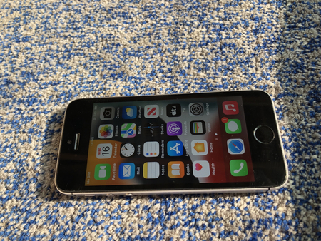 Iphone 5 se 32 pamiyat
