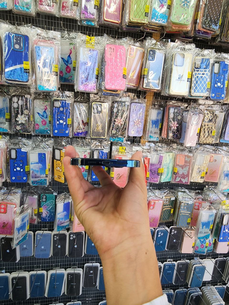 Iphome 12 pro max ideal!