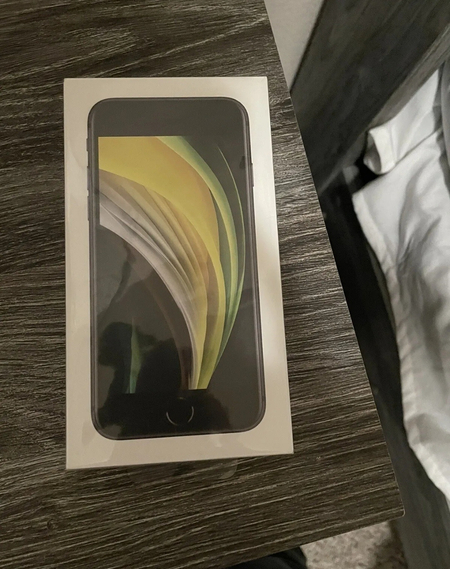 Новый iPhone SE 2020 для Perfectum