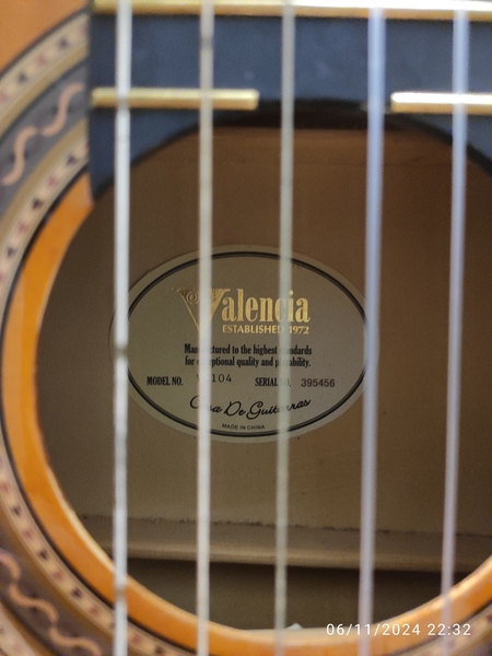 Gitara sotiladi Valencia