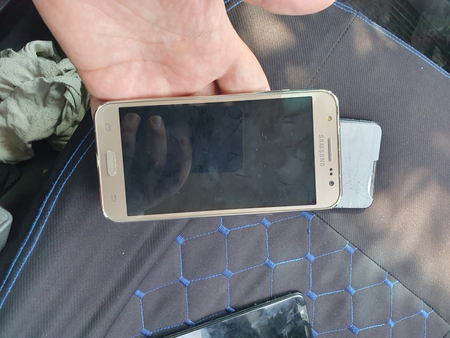 Redmi 5 va samsung j5 ekran singan