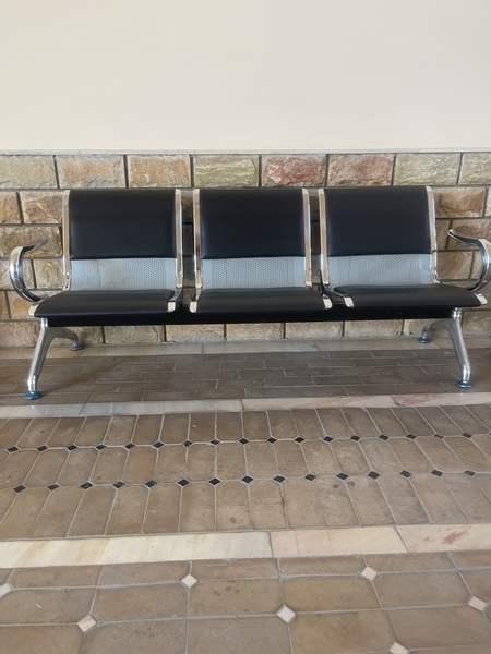 Скамейка трёх местная «Airport» офисная