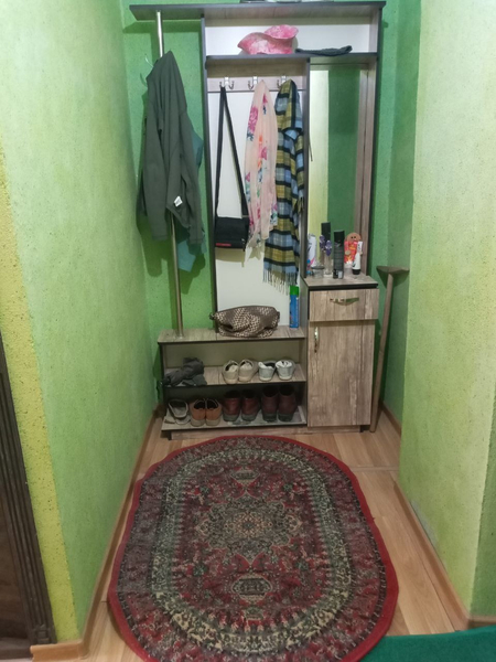 Продается срочно 1комн КВ,в 3район, 3этаж возле дороги