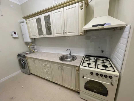Almazar City 2ком64м2 с ЕвроРемонтом ул.янги олмазор 155 школа срочно;
