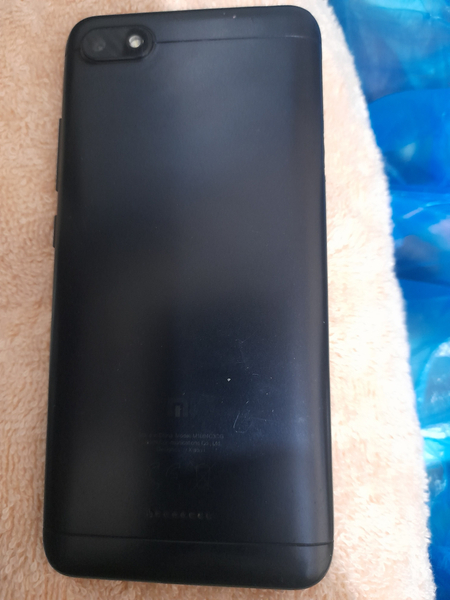 Срочно продается Redmi 6А. Состояние хорошее.стекло новое и чехол.но н