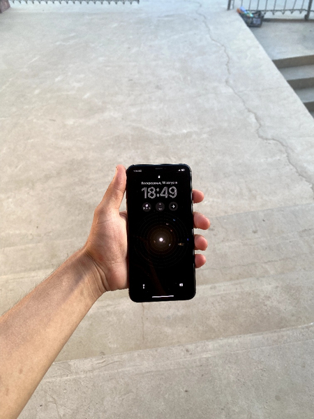 i Phone XS Max 64 GB