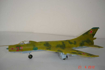 Сборная модель самолета Су-7 (OEZ 1/48)..РАРИТЕТ...РЕДКОСТЬ