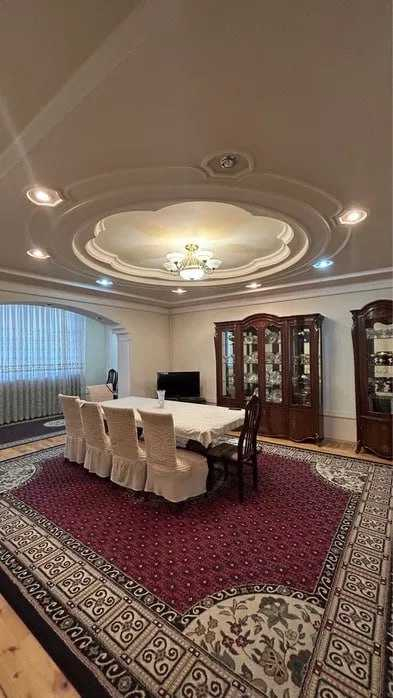 ХУВАЙДО-Беруний  3/1/4 кирпич. Кирпич. 114м2. метро 500м