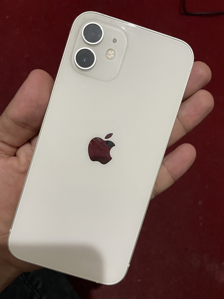 Iphone 12 sotiladi