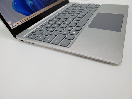 Microsoft surface laptop go
