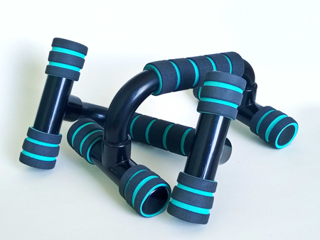 Бары для отжиманий. Anjimaniya uchun eng qulay tutqichlar. Push up bar