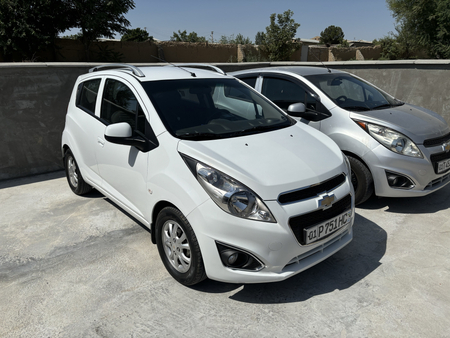 Sotiladi Spark Avtomat