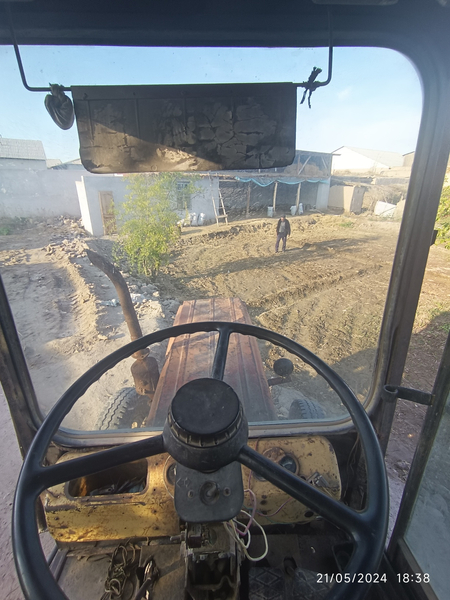 EMTZ 28 kelishririb beramiz samoni kiplaydigani ham bor