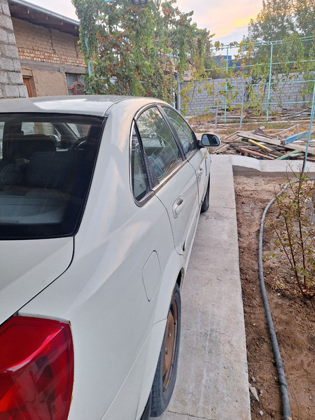 Продам автомобиль lacetti