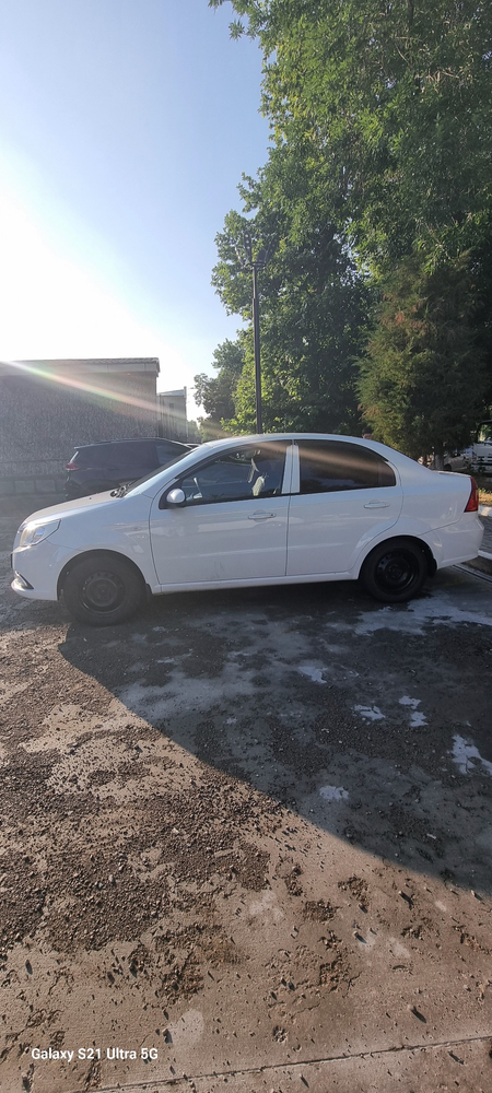 Nexia 3 2019 2 pozitsiya Sotiladi