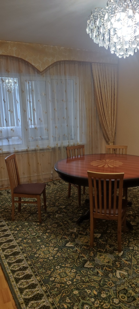 Сдаю 4х комнатную квартиру в г Ташкенте