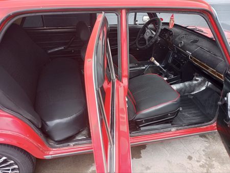 Vaz 2106 Sotiladi.Yil 1990.Mashena Holat Edyal.Varyant Bor.Faqat Jizza