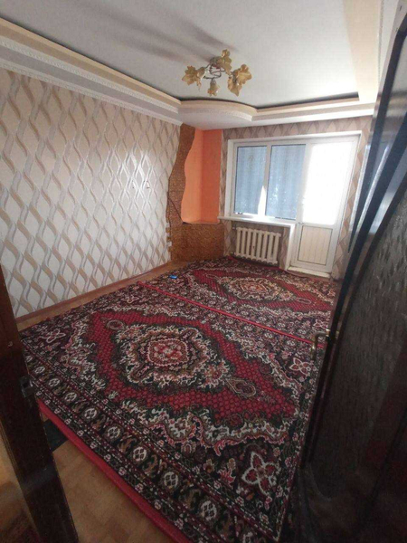 3 xonali 3 etajda joylashgan jixozlangan kvartira ijaraga beriladi