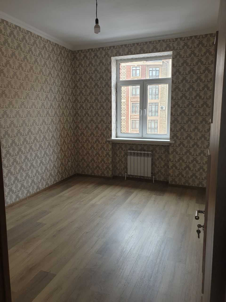 Срочно продается 3-х комнатная квартира в новостройке в жк 