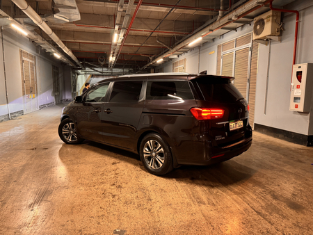 Transfer Service - KIA CARNIVAL (7+1 Seats)