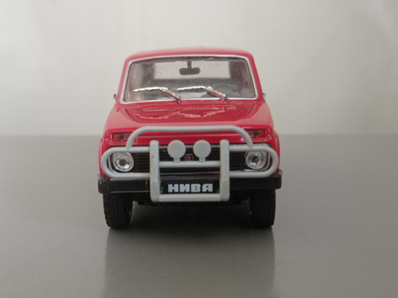 Коллекционная модель Нива ВАЗ 2121, масштаб 1:43