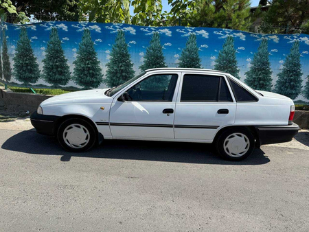 Nexa 1 oq rang sotiladi