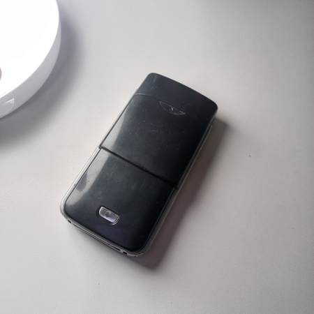 Nokia 6680 smartfon