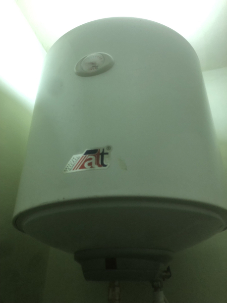 Ariston 50l  sotiladi
