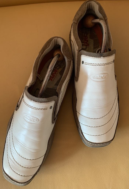 AM SHOE COMPANY – это немецкая торговая марка, которая производит высо