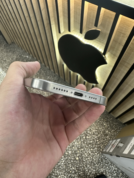 Iphone 15 pro Max 256 gb 73 sikl