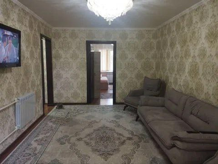 Яккасарай р 3/3/4 ул. Бобура кирпич неторцевая обд.пл 70кв.м