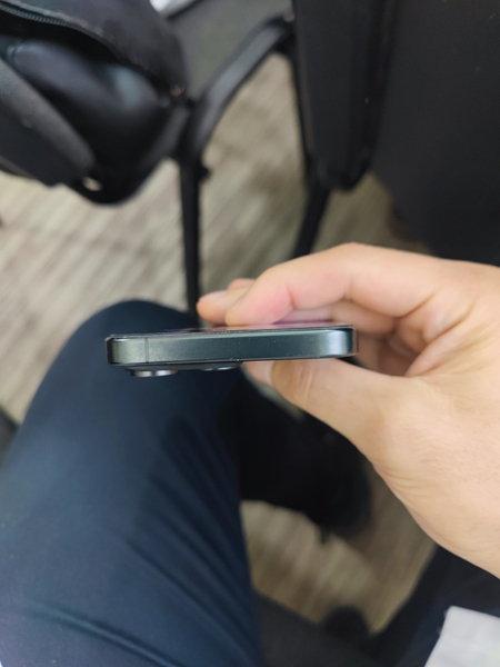 Iphone 15 pro max holati alo