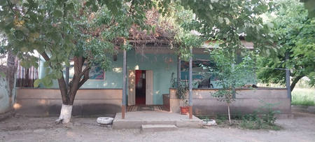 Uy joy sotiladi 50 sotixdan ko‘proq