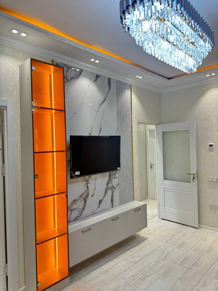 Продается Чиланзар 8 3в4 2этаж.