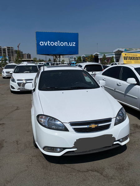 Gentra avtomat 2019 yil, probeg 80 000