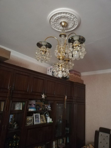 Продам свою люстру