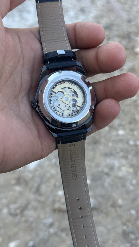 OMEGA Mexanika saat