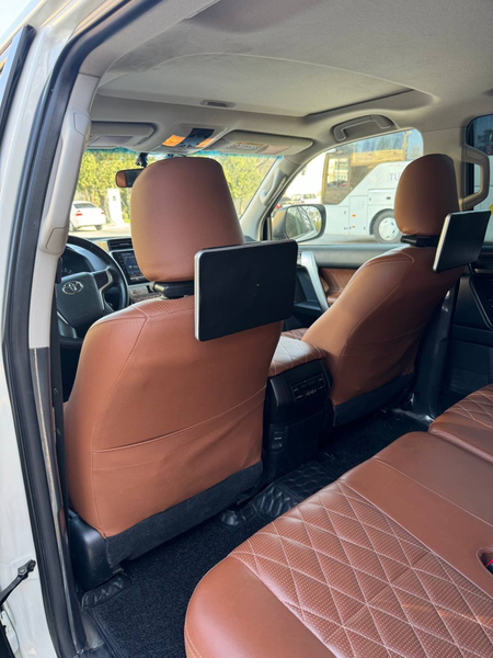 Rent Car Prado 150
