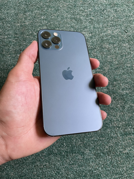 Iphone 12 pro sotladi